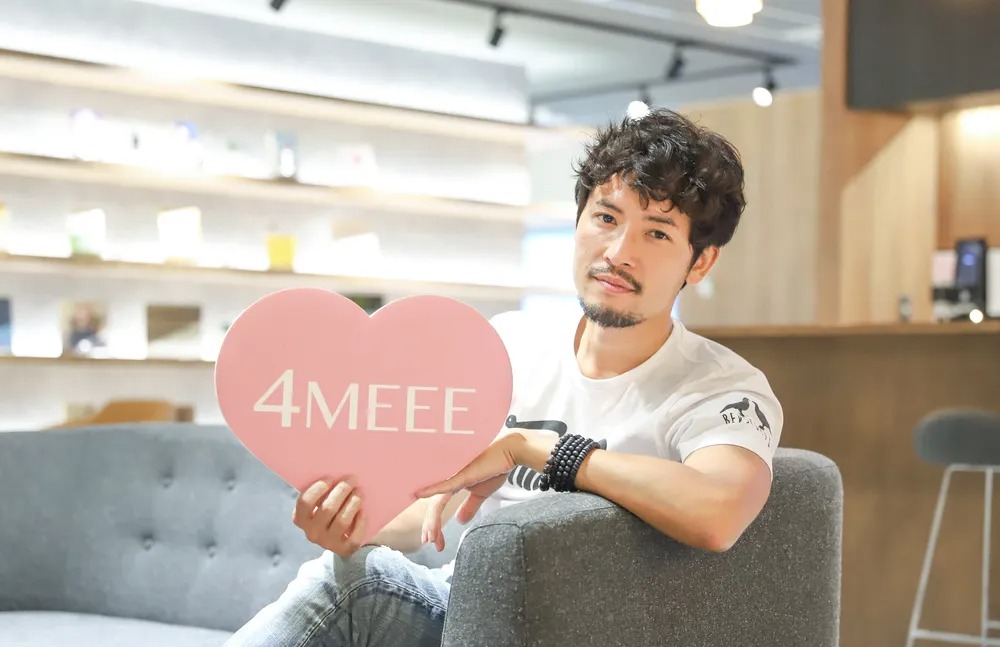 バチェラー・小柳津林太郎 インタビュー | 4MEEE.INC